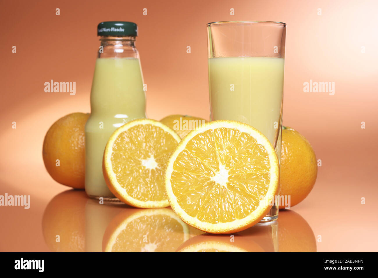 Orangensaft hi-res stock photography and images - Alamy