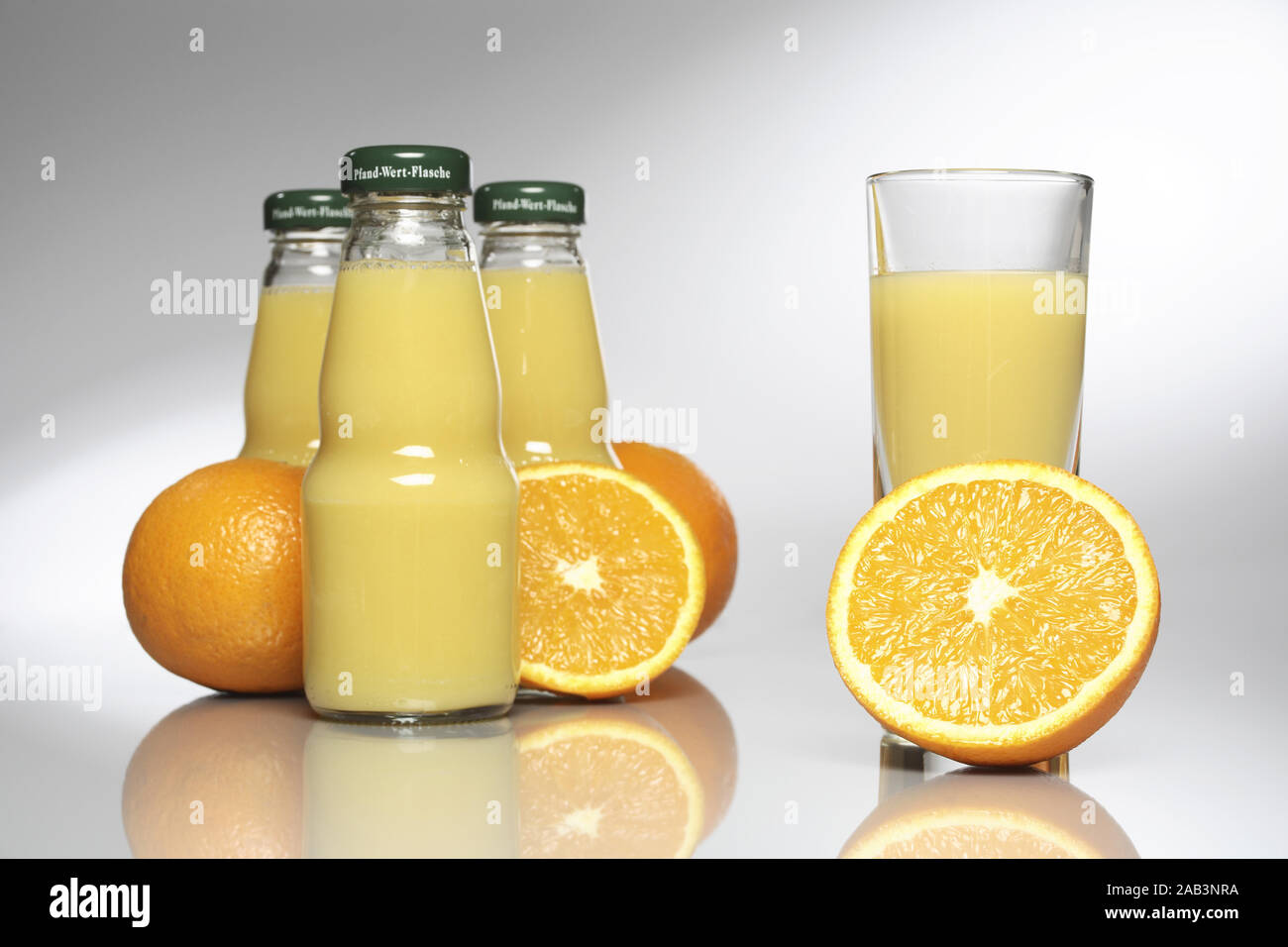 Orangensaft hi-res stock photography and images - Alamy