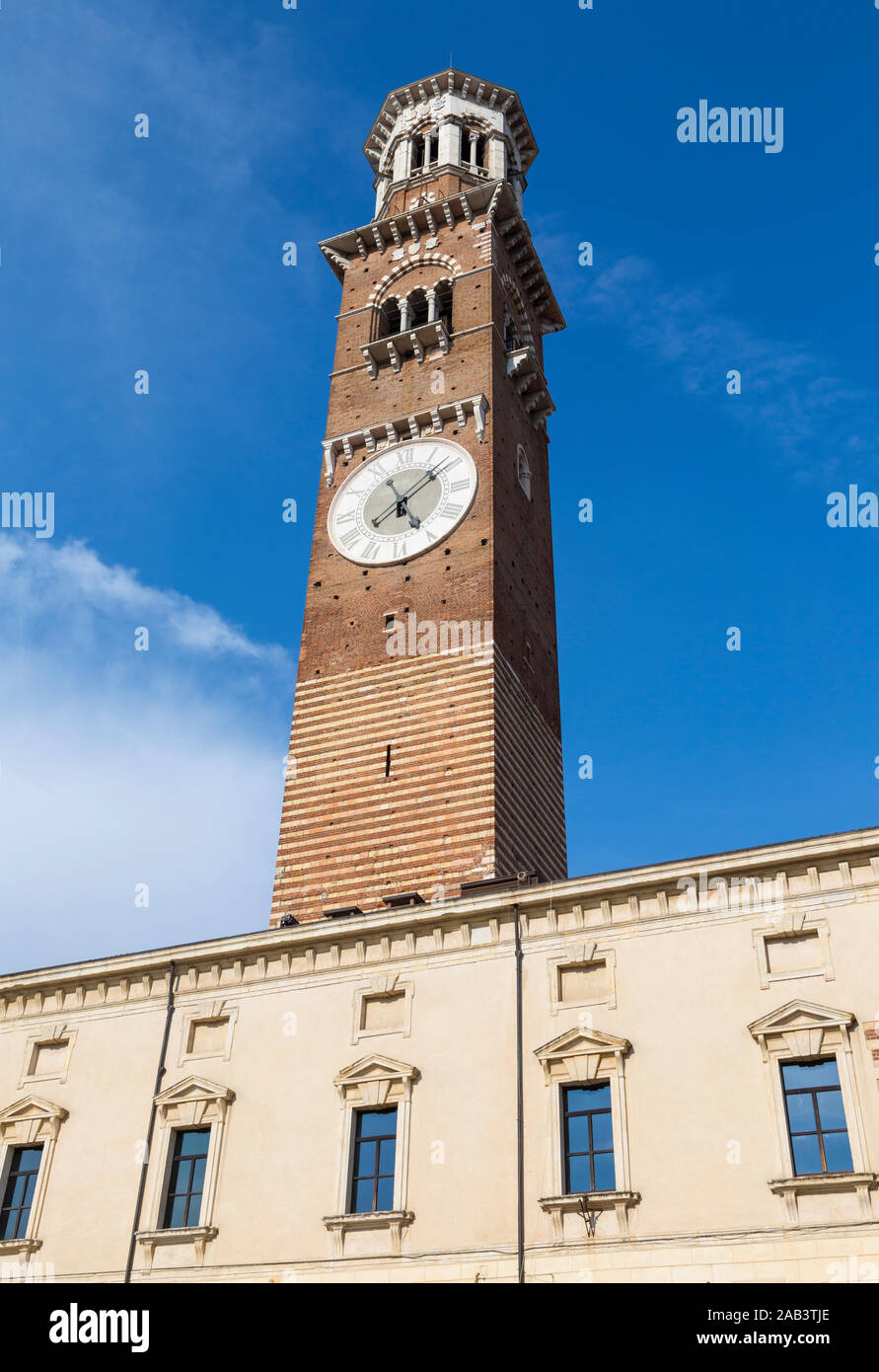 Tower of verona hi-res stock photography and images - Alamy