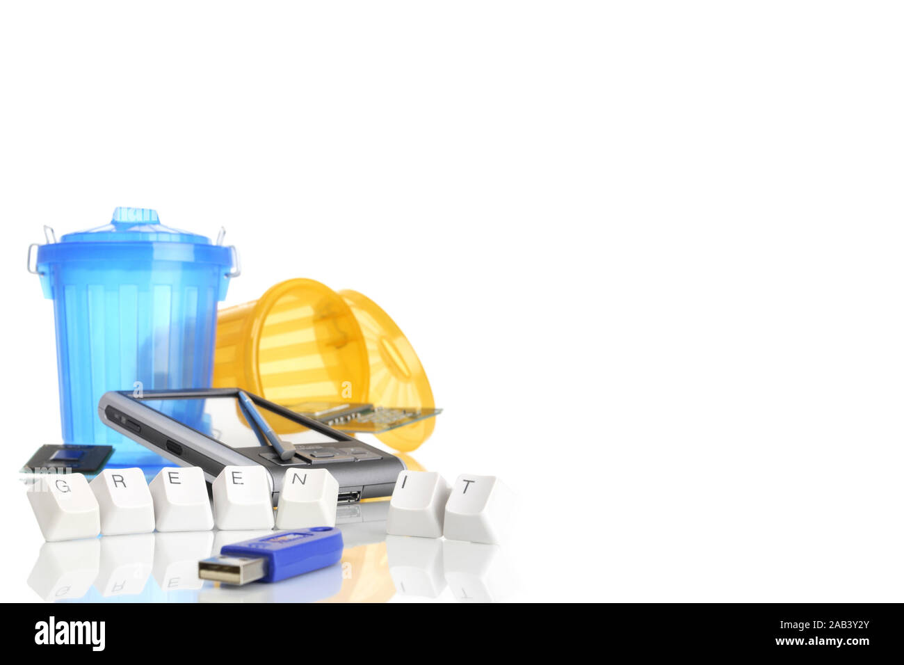 PDA, Computerbauteile und Mülltonnen |PDA, computer parts and trash ...