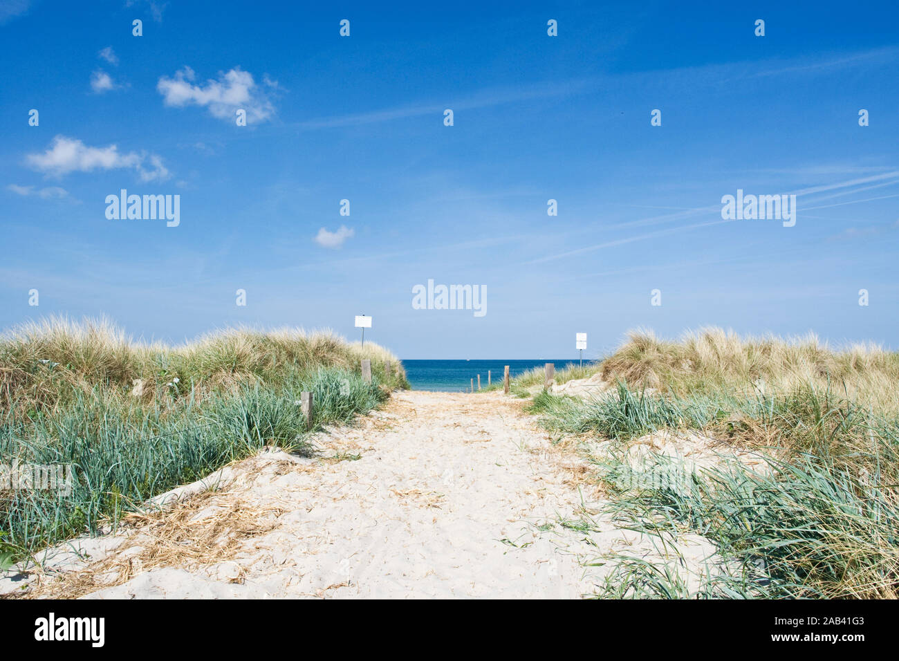 Zugang zum Strand Stock Photo - Alamy