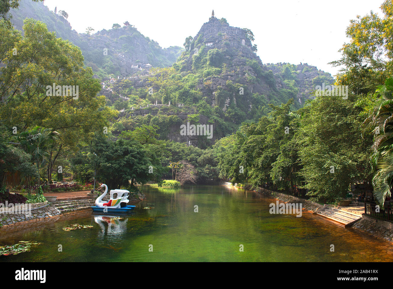 Ninh bin hi-res stock photography and images - Alamy