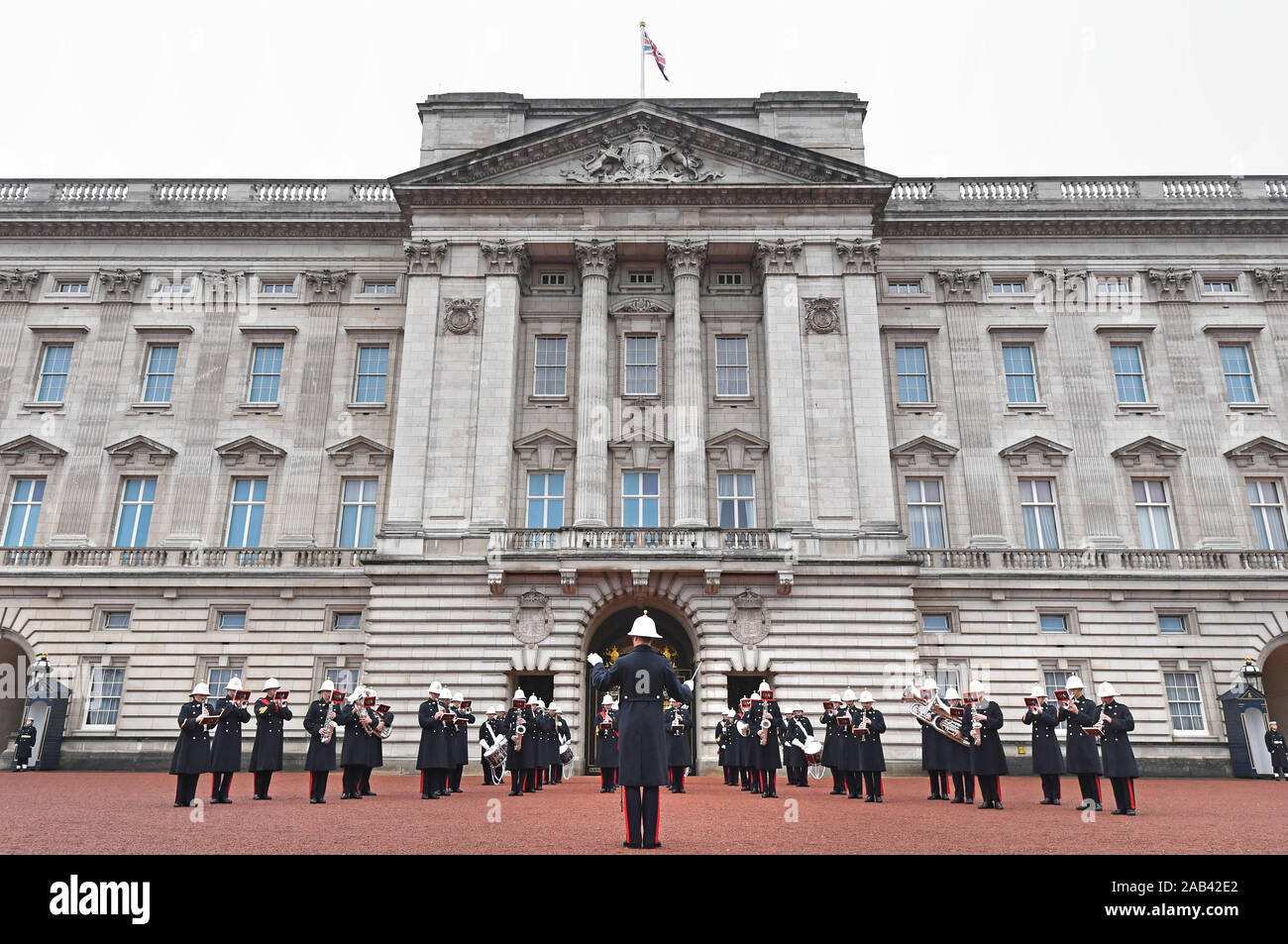 A band playing as sailors from the Royal Navy perform the Changing of ...
