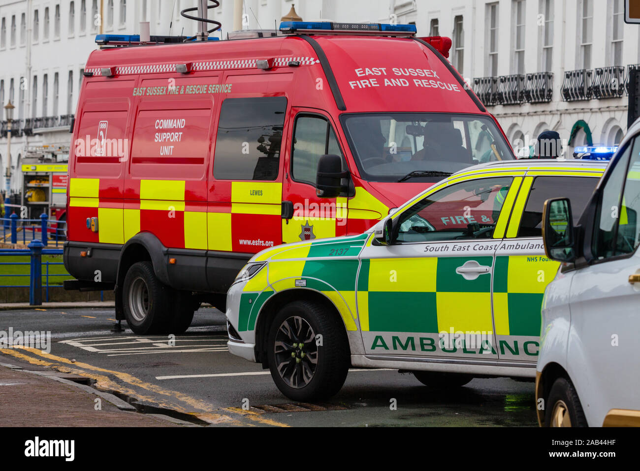 Ambulance fire uk hi-res stock photography and images - Alamy
