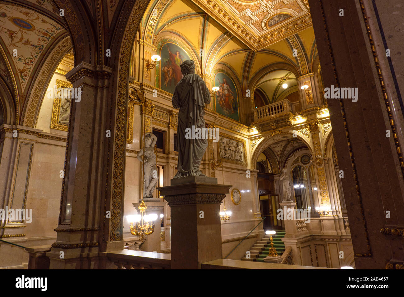 VIENNA, AUSTRIA - OCTOBER 2019: Interior of Vienna State Opera House ...