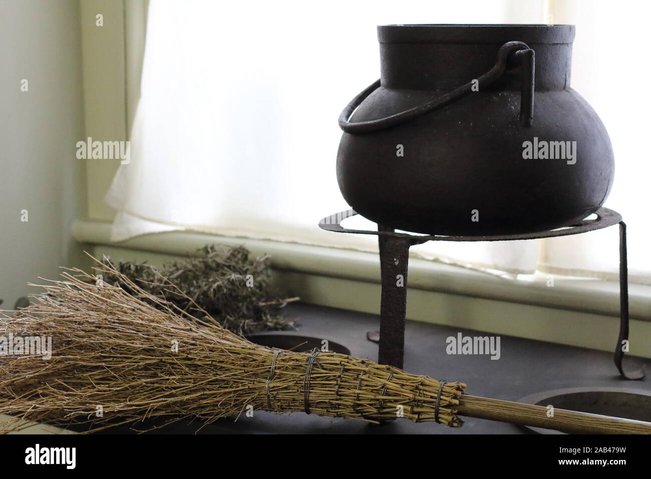 Victorian kettle hi-res stock photography and images - Alamy