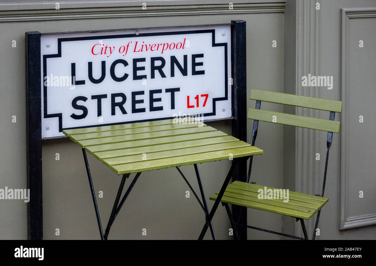 Lark lane liverpool hi-res stock photography and images - Alamy