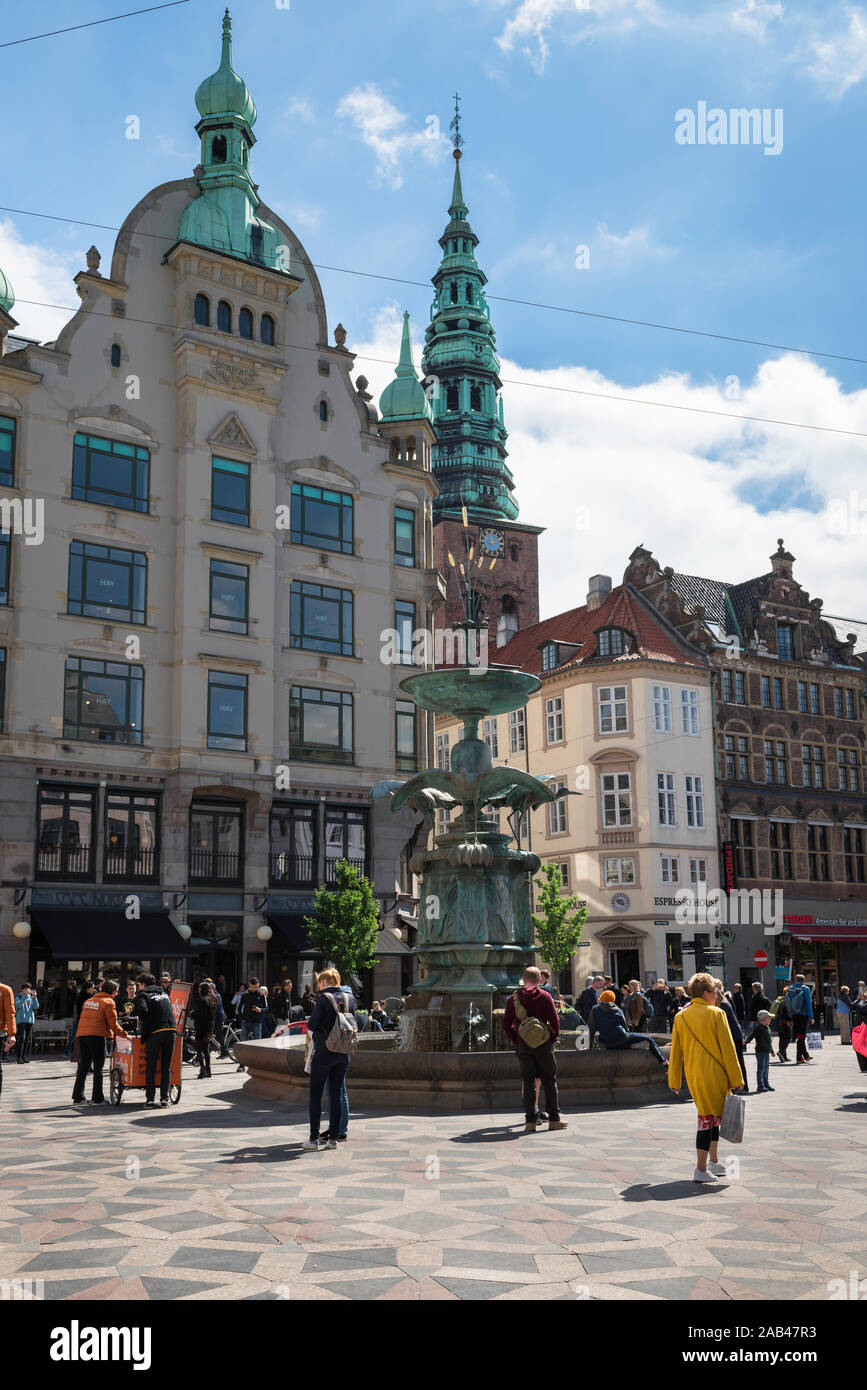 Amagertorv Copenhagen, view of the stork fountain (Storkespringvandet ...