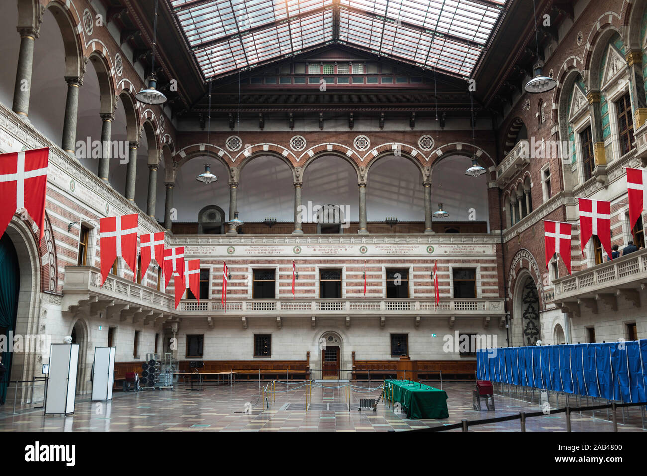 Copenhagen City Hall, view of the Romanesque style main hall or atrium ...