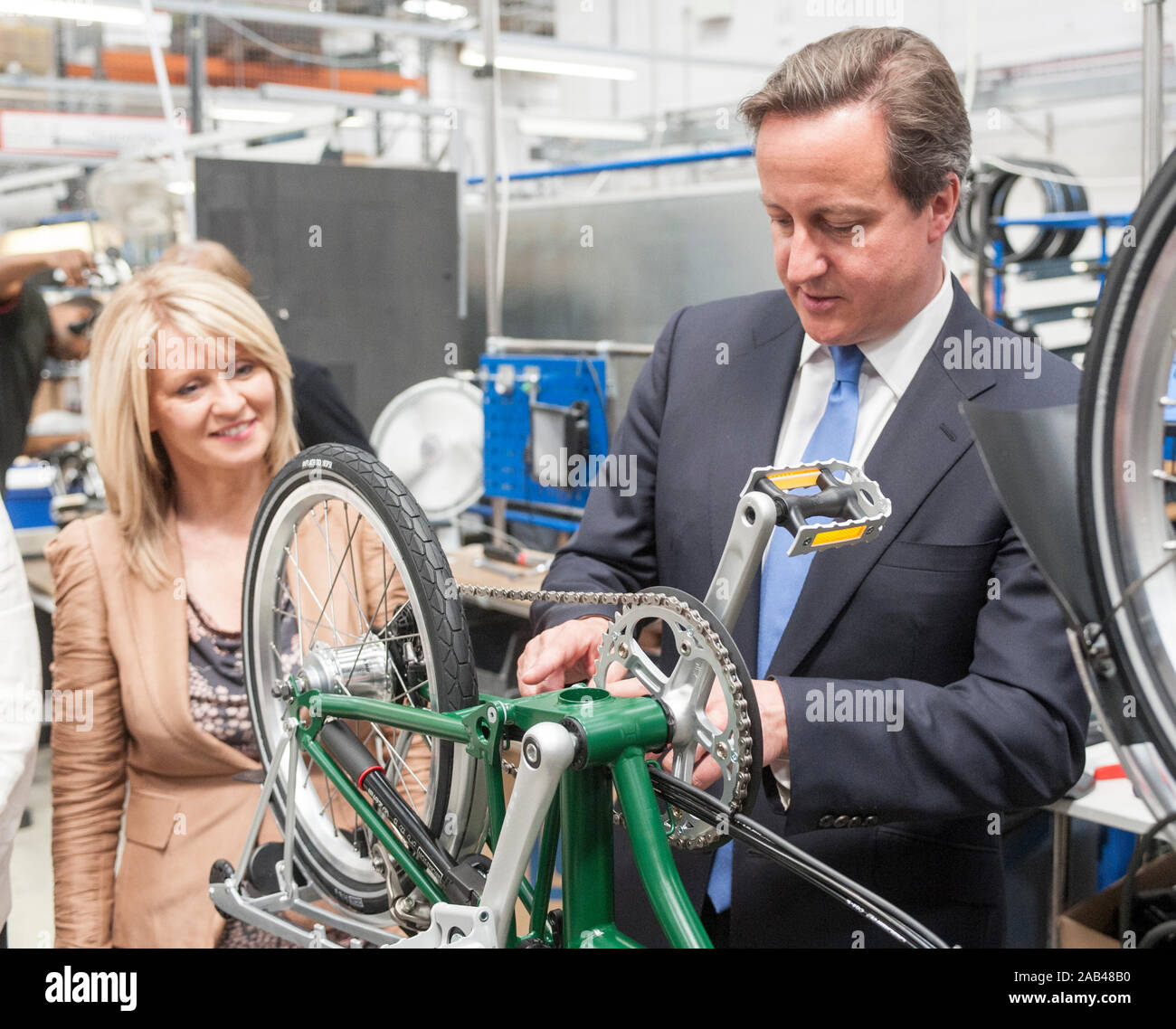 Brompton bicycle shop london hi-res stock photography and images - Alamy