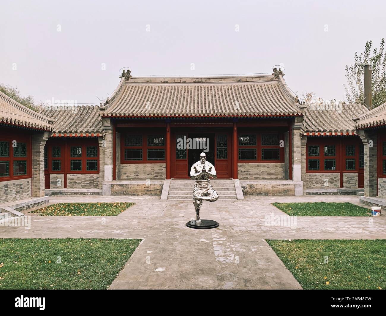 Beijing, Beijing, China. 25th Nov, 2019. BeijingÃ¯Â¼Å'CHINA-A personal ...