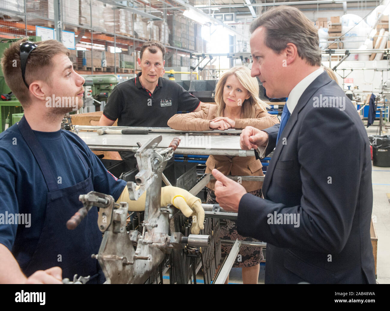 Brompton bicycle shop london hi-res stock photography and images - Alamy