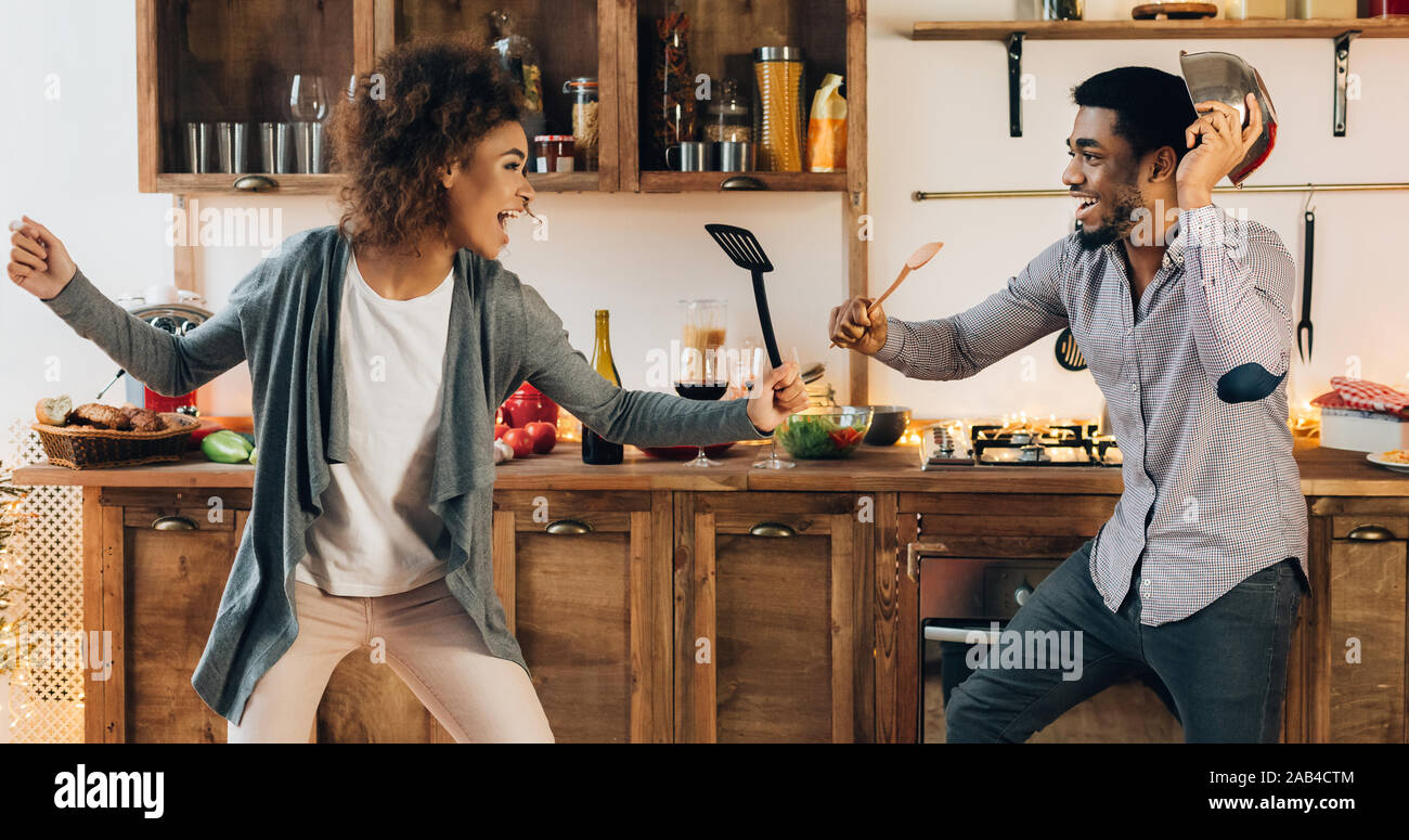 Food fight kitchen hi-res stock photography and images - Alamy