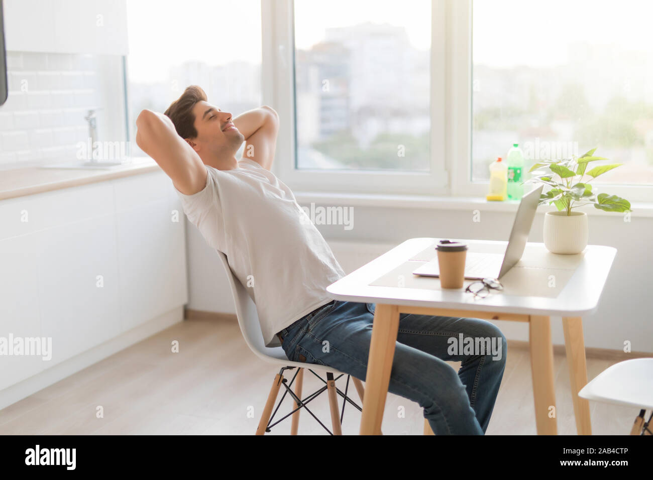 Man computer tasks hands hi-res stock photography and images - Alamy