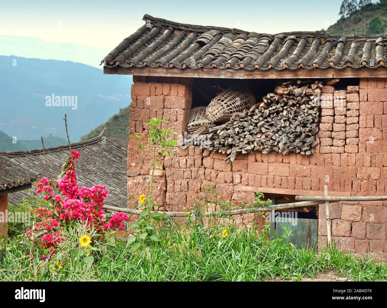Ancient chinese farm village hi-res stock photography and images - Alamy
