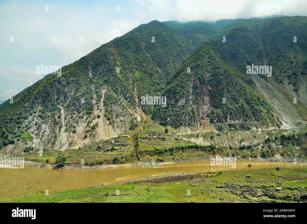 Nujiang valley. The Nujiang (its name in Chinese means ‘Raging River ...