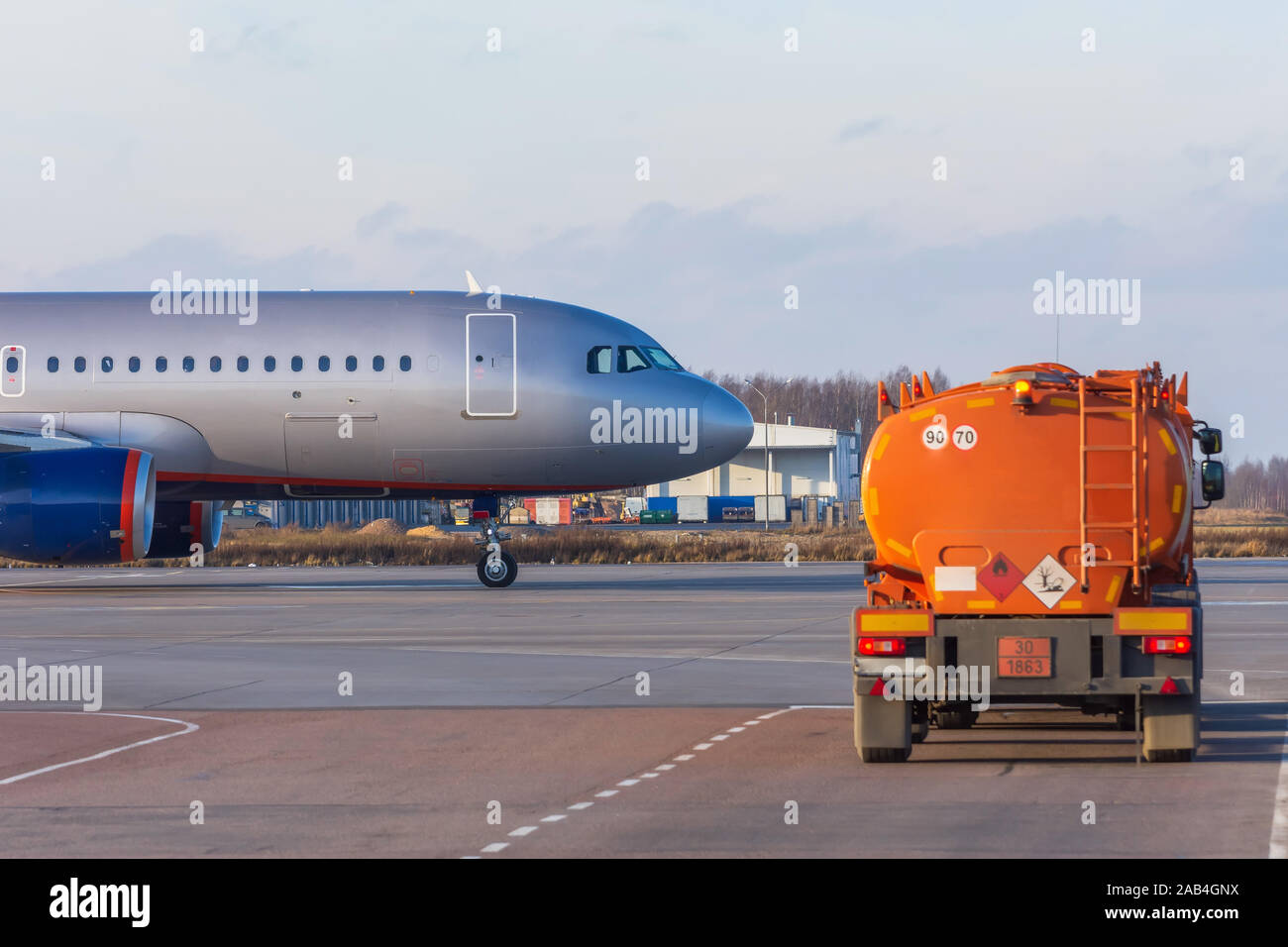 Aviation fuel hi-res stock photography and images - Alamy