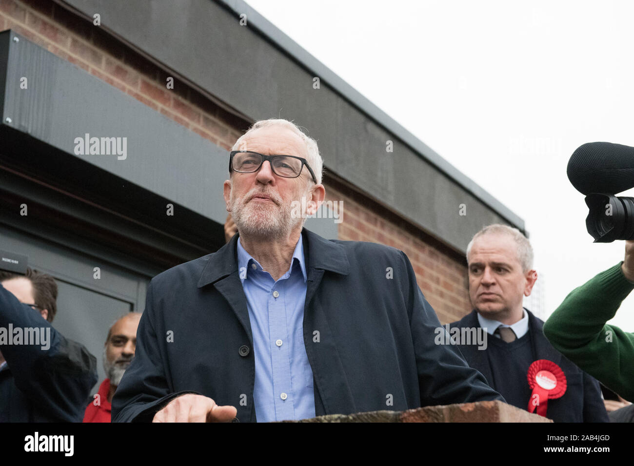 2019 uk election labour campaign rally hi-res stock photography and ...