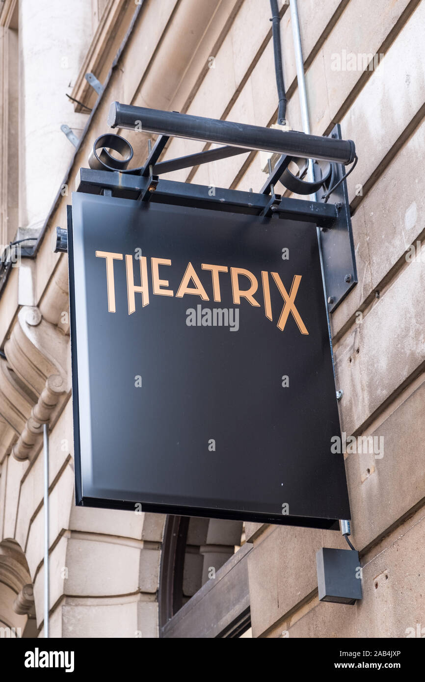 Row bar hi-res stock photography and images - Alamy