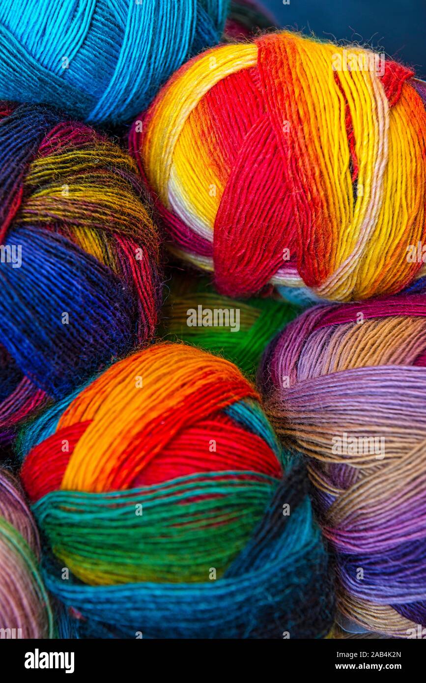 Wool colors hi-res stock photography and images - Alamy
