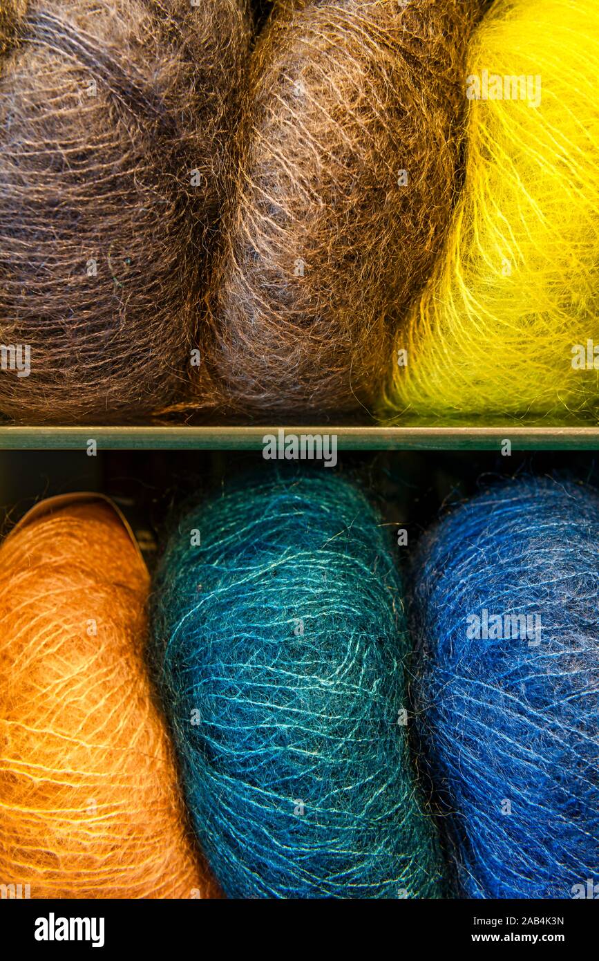 Different colors hi-res stock photography and images - Alamy