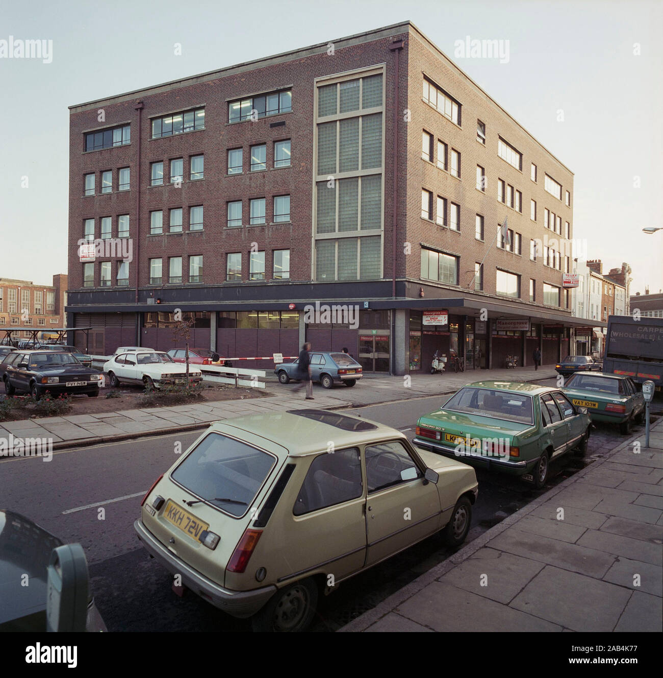 Hull street scene hi-res stock photography and images - Alamy