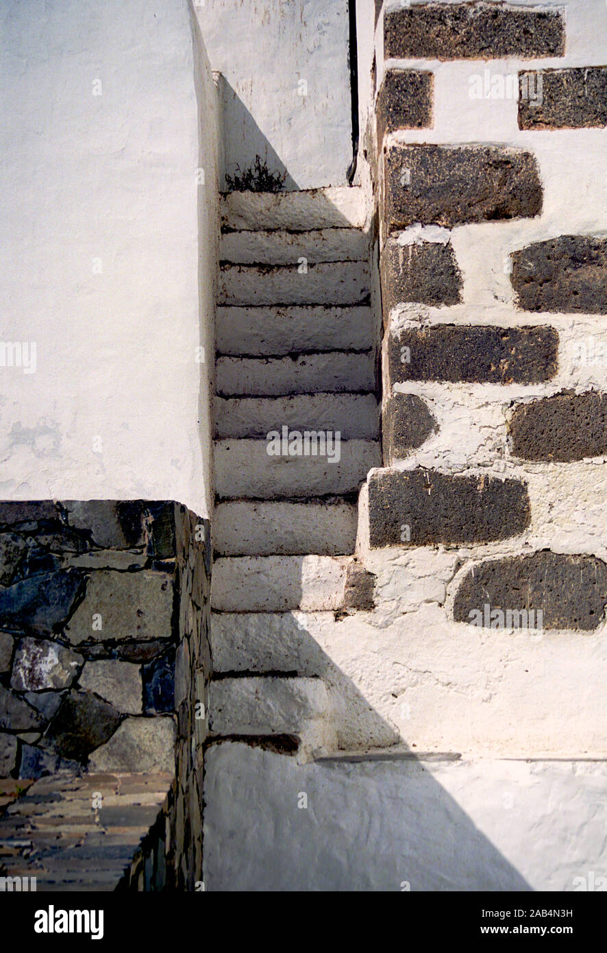 Detail of a building showing lines Stock Photo - Alamy