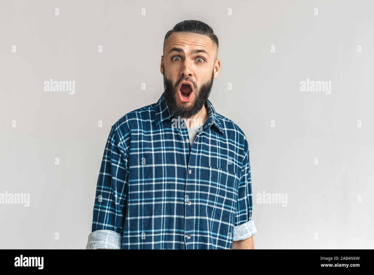 Surprised shocked bearded man hi-res stock photography and images - Alamy