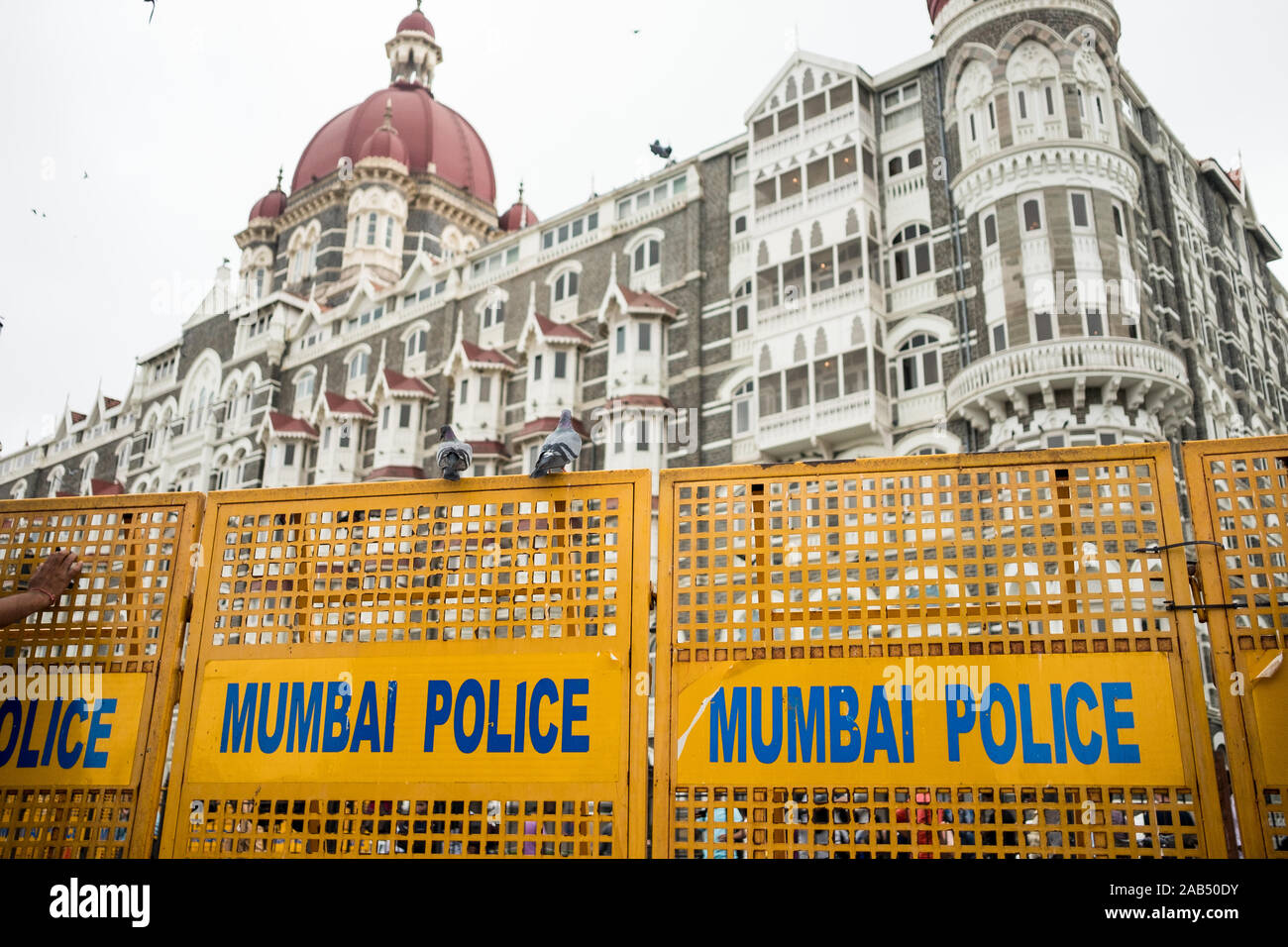 Taj mahal security measures hi-res stock photography and images - Alamy