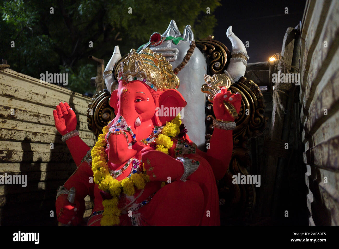 Mumbai, India - 20 september 2019: close up of red hindu god ganesha ...