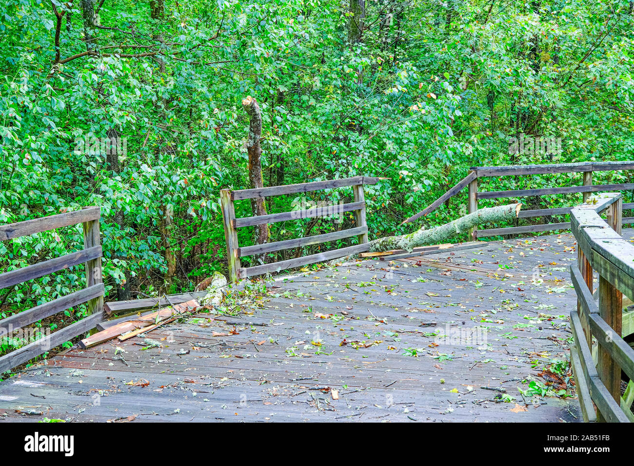Broken railing hi-res stock photography and images - Alamy