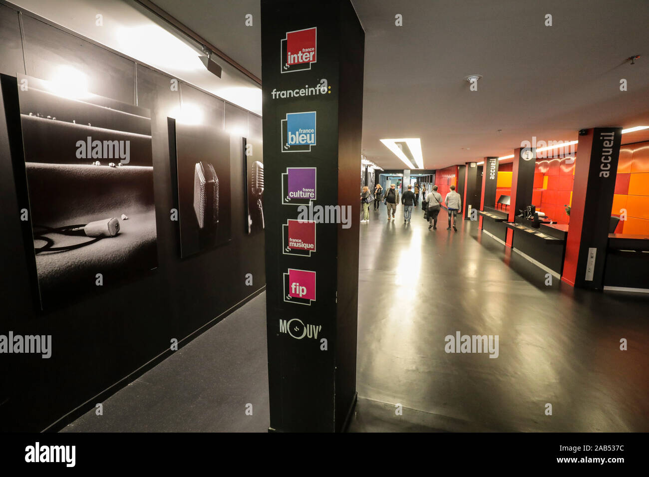 Stations de radios hi-res stock photography and images - Alamy