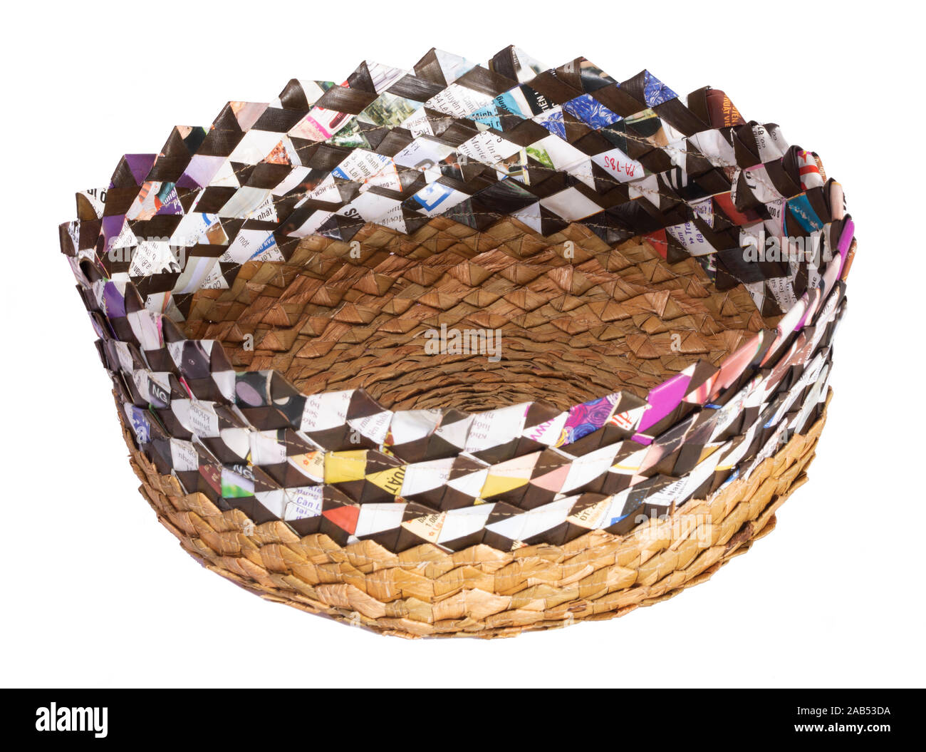 Raffia basket hi-res stock photography and images - Alamy