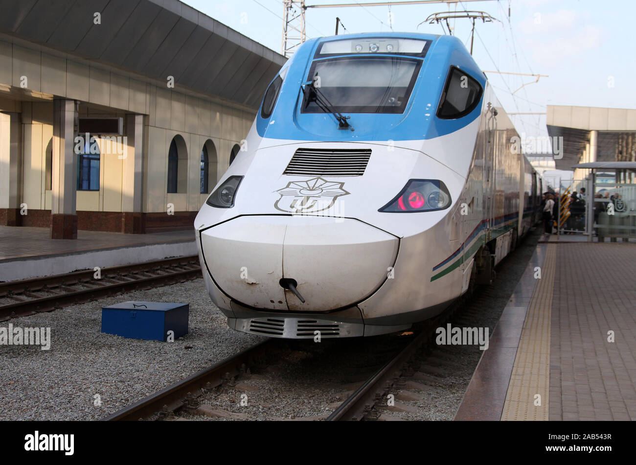 Uzbekistan train hi-res stock photography and images - Alamy