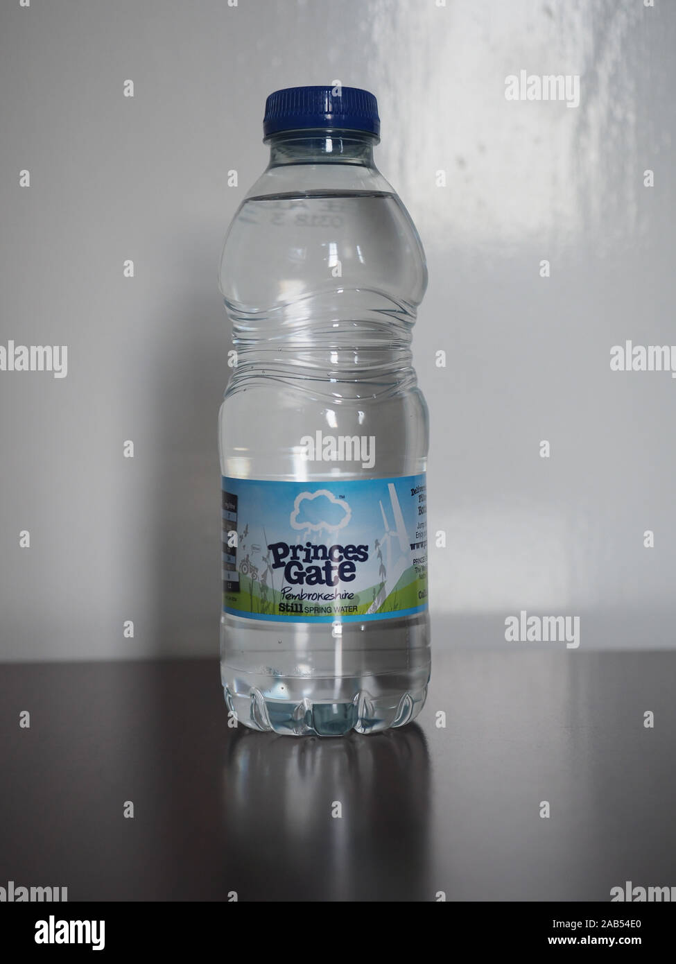 Spring still bottled water hi-res stock photography and images - Alamy
