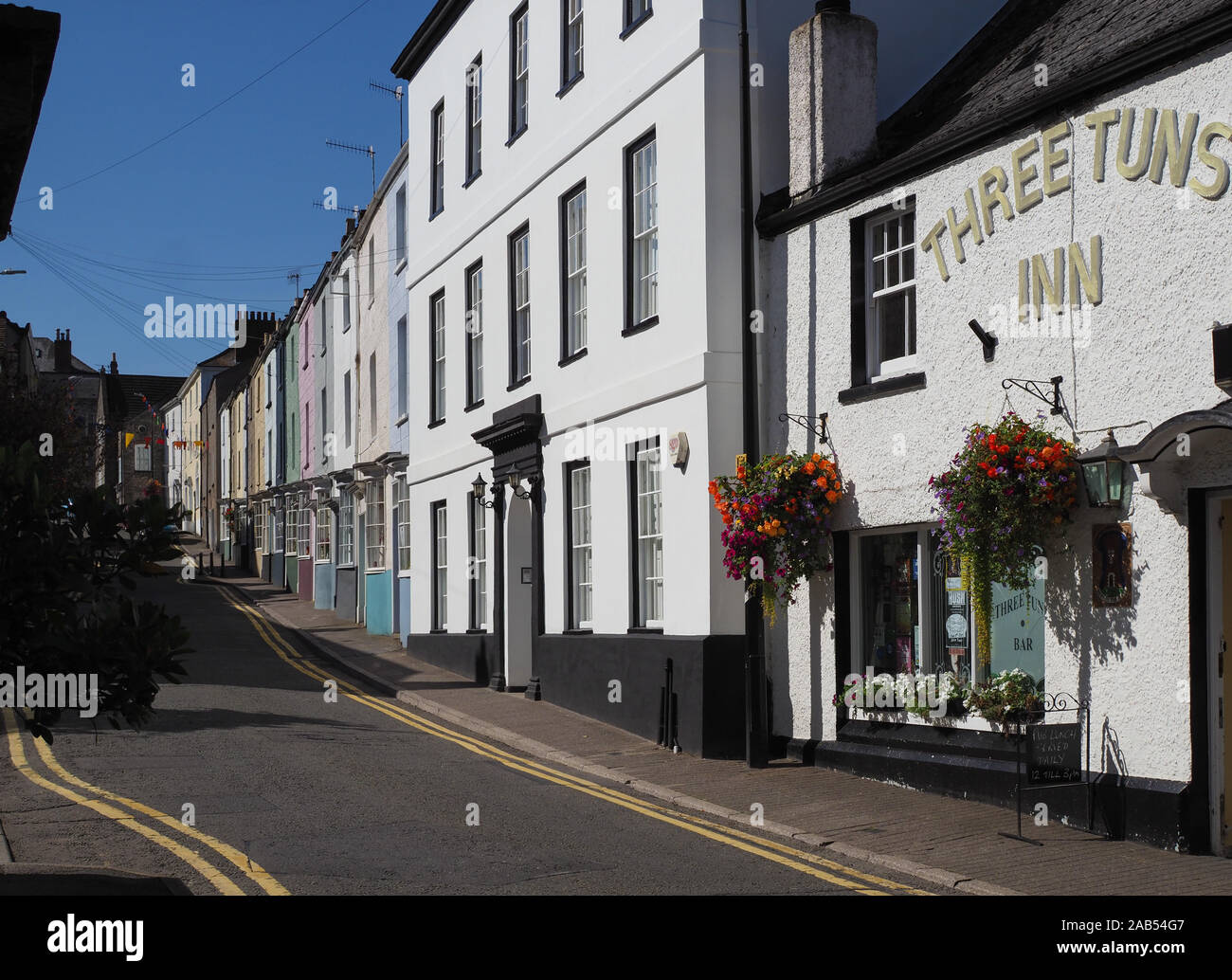 Three Tuns Inn High Resolution Stock Photography and Images - Alamy