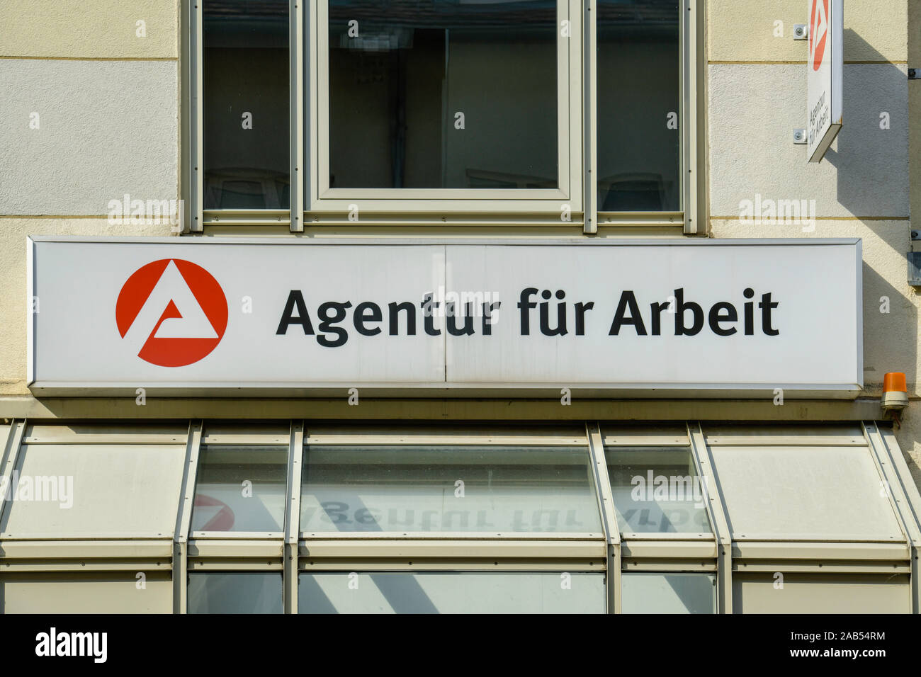 Agentur fur arbeit logo hi-res stock photography and images - Alamy