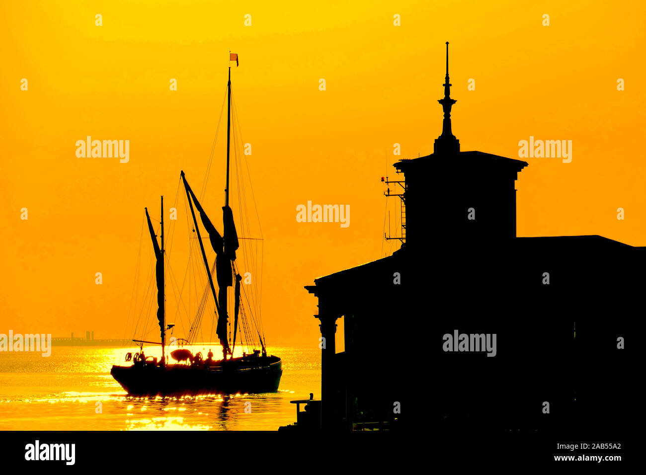 Gravesend town pier is the oldest cast iron pier in the world. The pier ...