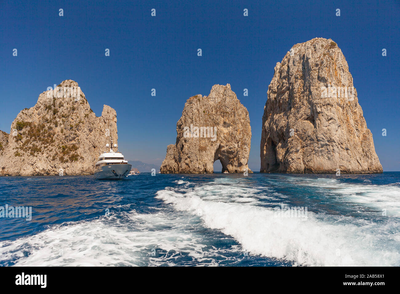 Faraglioni rock formations hi-res stock photography and images - Alamy