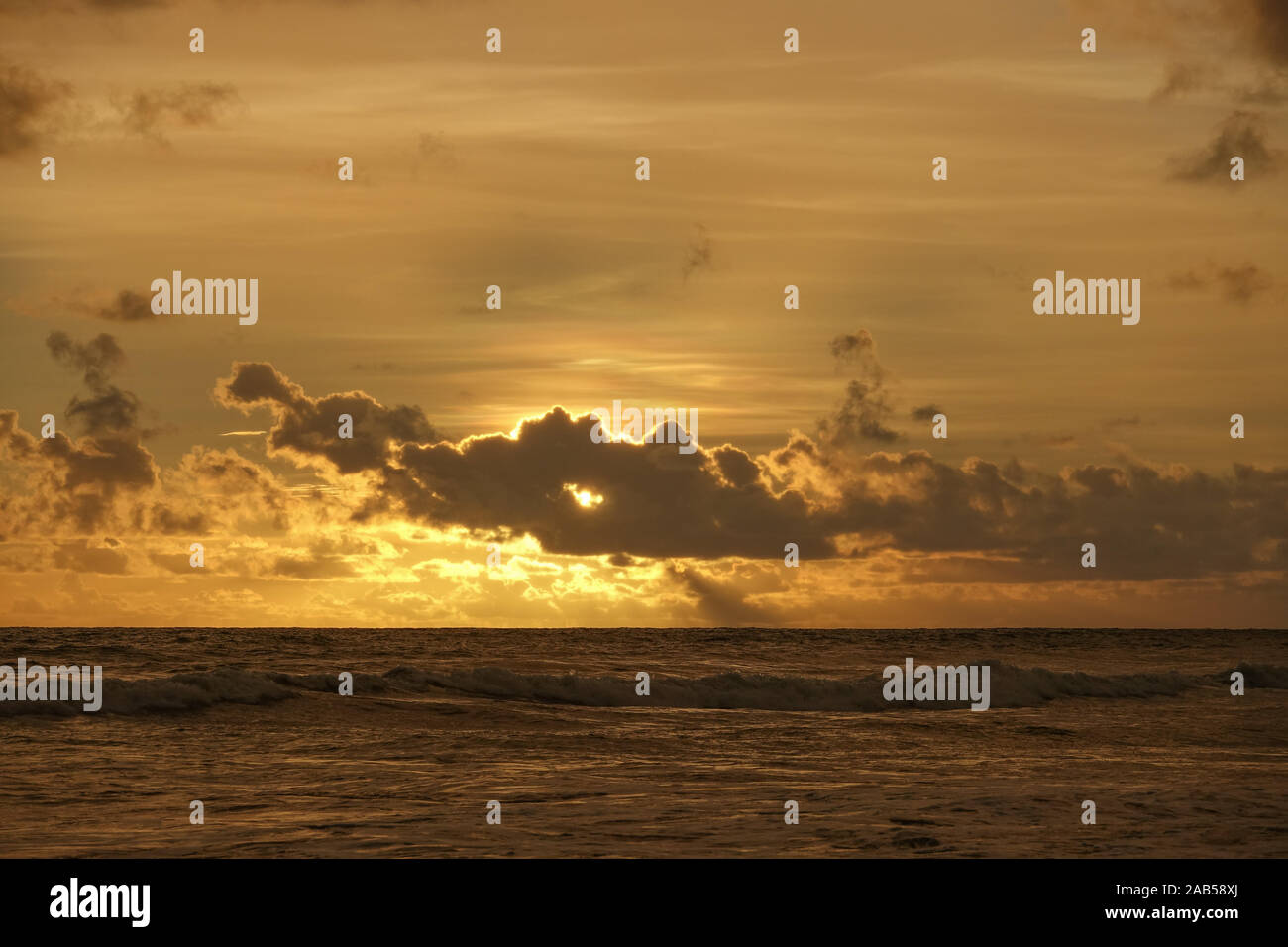 Indian ocean at sunset hi-res stock photography and images - Alamy