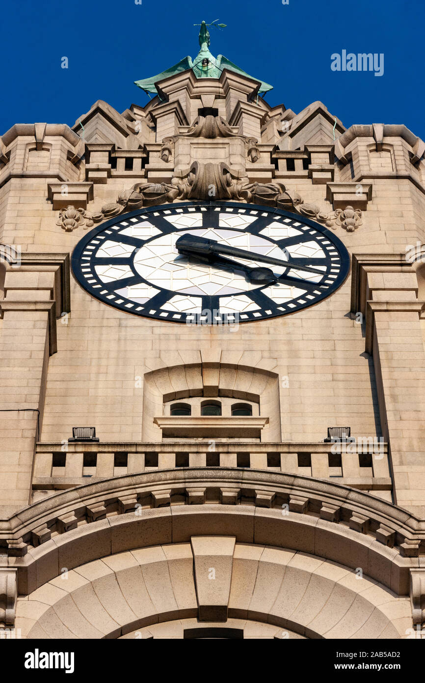 Liverpool. England. 02.11.08. The Liver Building, a famous landmark in ...