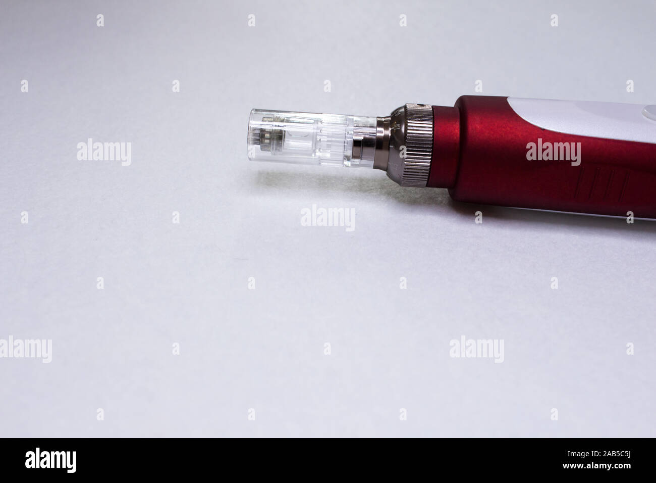 Dermis stamp electric pen. Dermapen. Needle mesotherapy treatment Stock ...