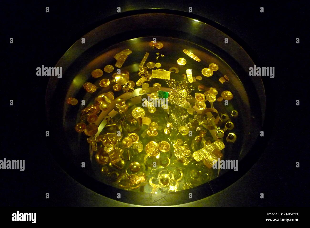 Muisca artifacts hi-res stock photography and images - Alamy