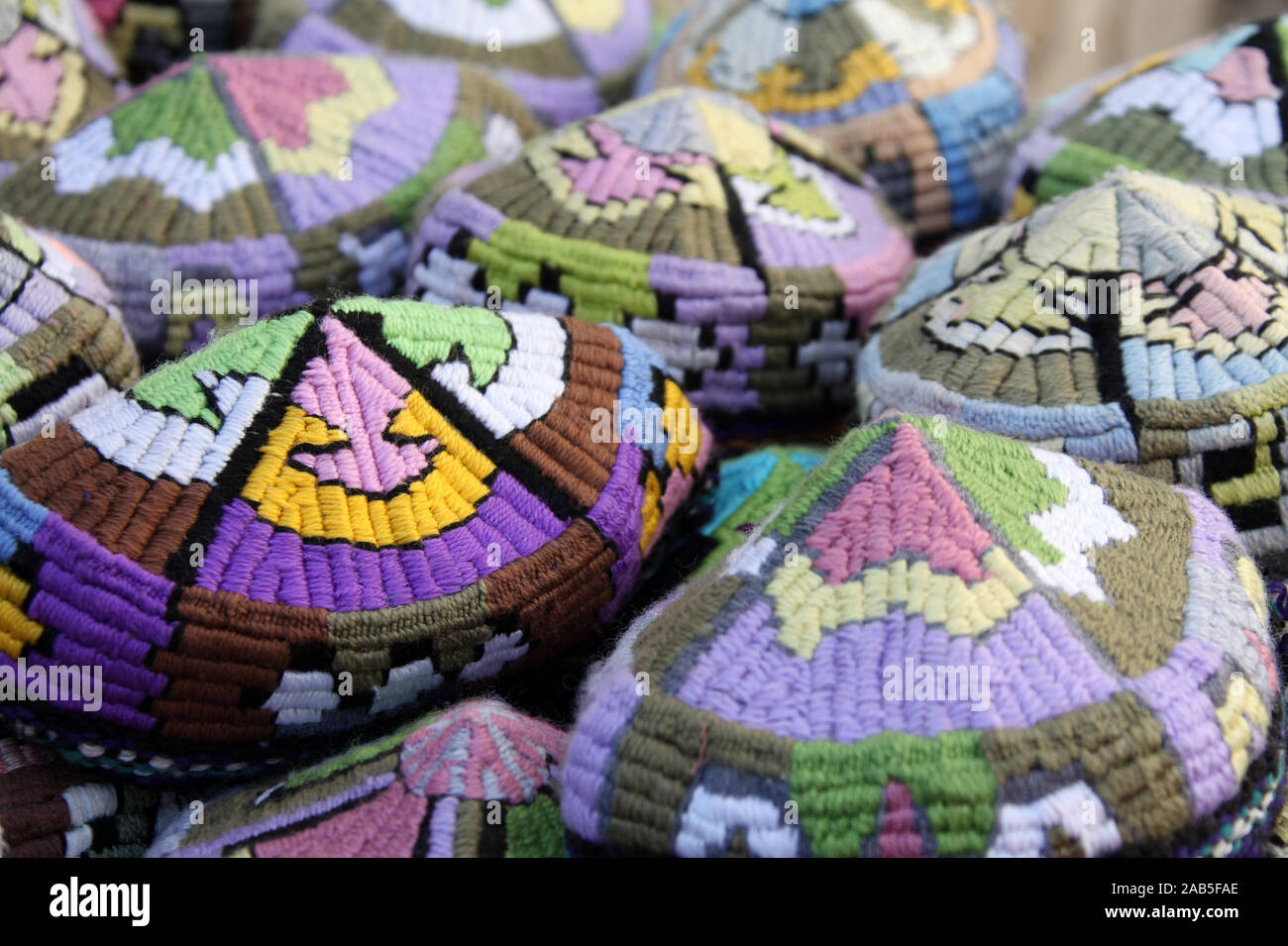 Uzbek caps hi-res stock photography and images - Alamy