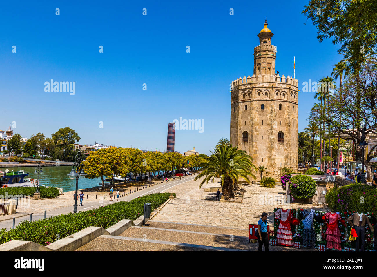 Gold tower hi-res stock photography and images - Alamy