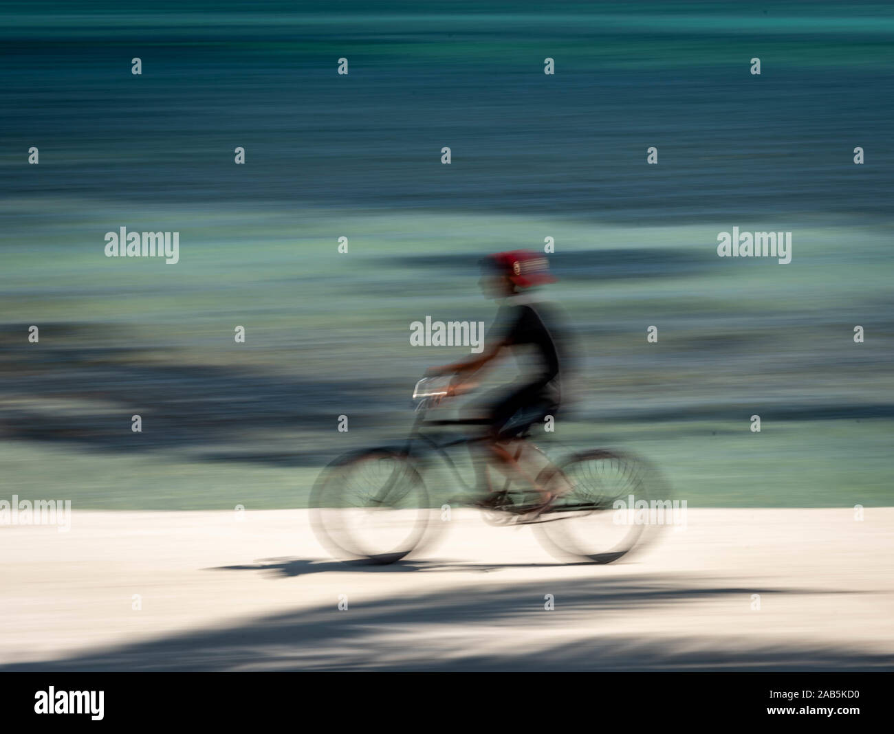 Panning with movement hi-res stock photography and images - Alamy