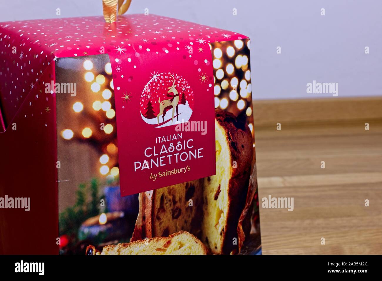 Panettone box hi-res stock photography and images - Alamy
