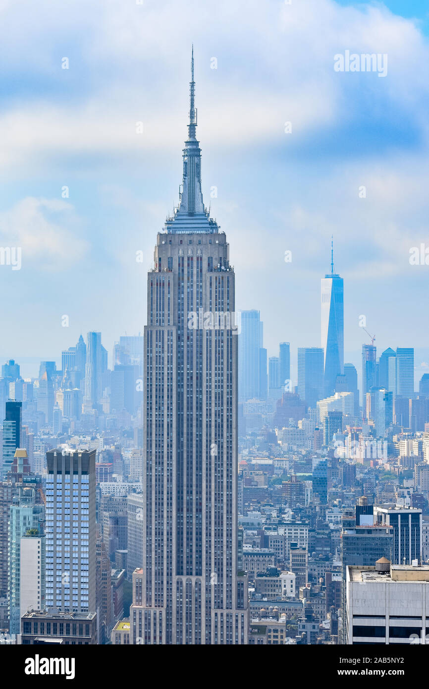 Urban skyline skyscrapers buildings sky landmark iconic new hi-res ...