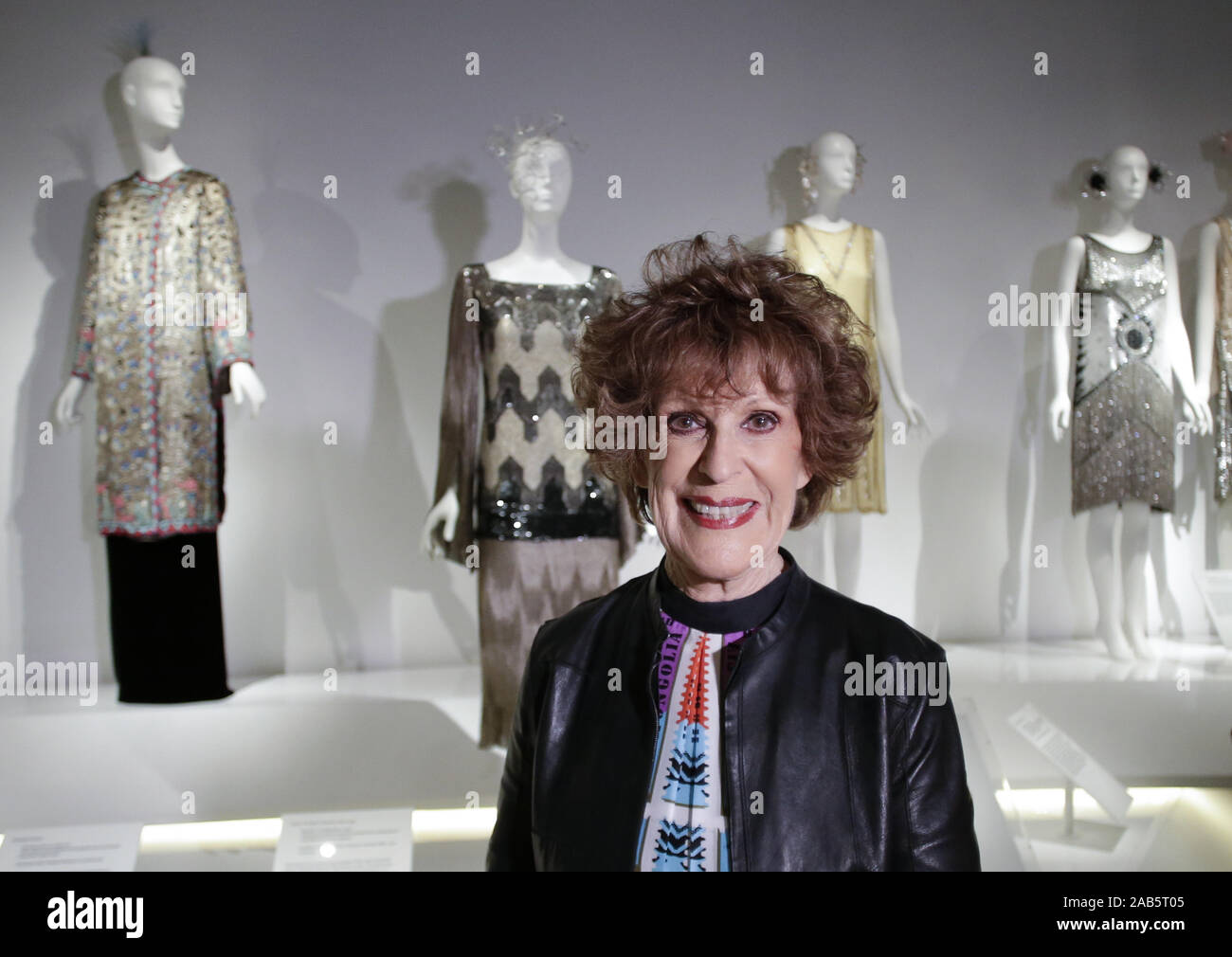 New York, United States. 25th Nov, 2019. Sandy Schreier stands for a ...