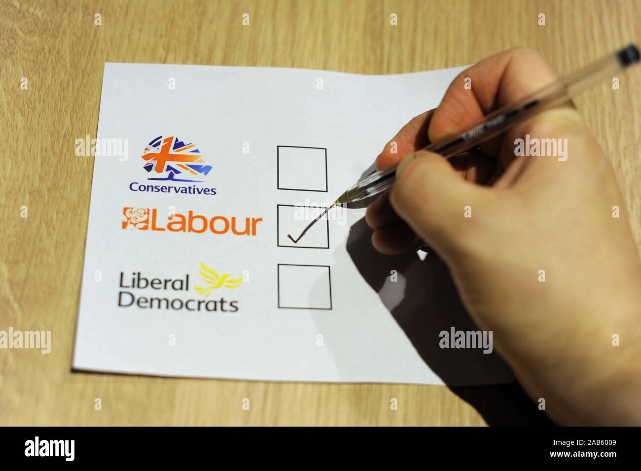 General election dissolution hi-res stock photography and images - Alamy